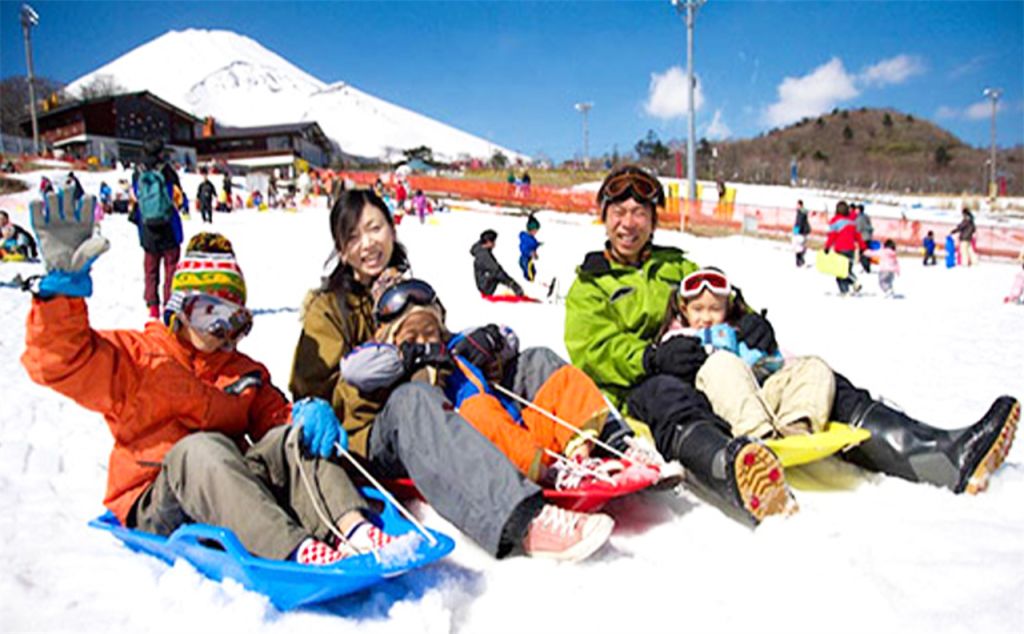 [겨울 한정] 후지산 Yeti 스키 또는 이즈 딸기 따기 당일 투어 | 두 가지 일정 중 선택 가능 | 도쿄 출발 | NOL ...