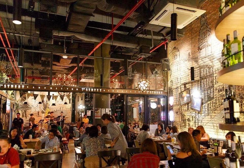 7th Street Bar & Bistro