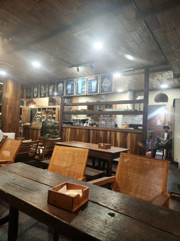 투키스 코코넛 숍 우붓 점