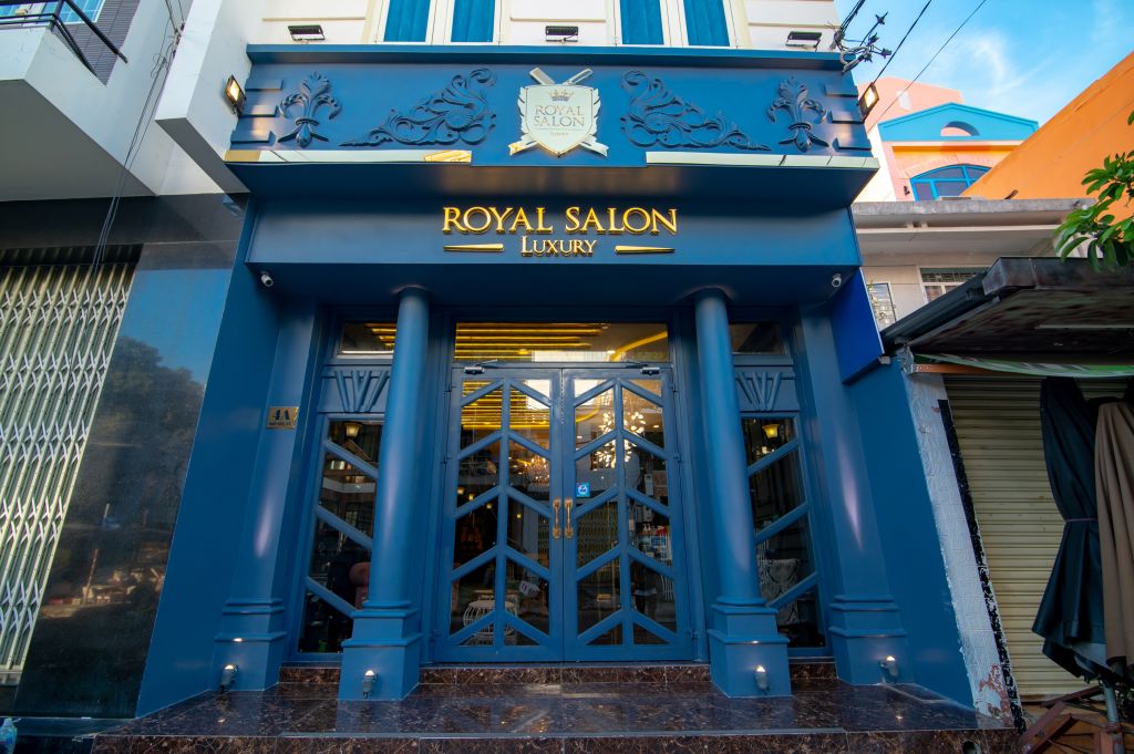 [나트랑] 로얄살롱 Royal Salon💈 (귀청소&샴푸마사지) - 트리플 투어티켓