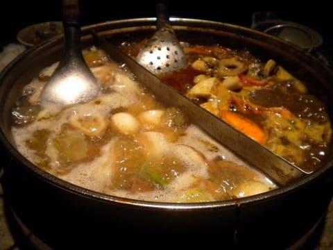 La Zhong Jian Buffet Spicy Hot Pot