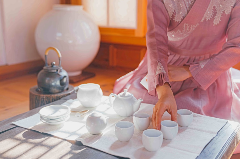 [Seoul] Rakkojae Seoul Hanbok Traditional Tea Ceremony One Day Class ...