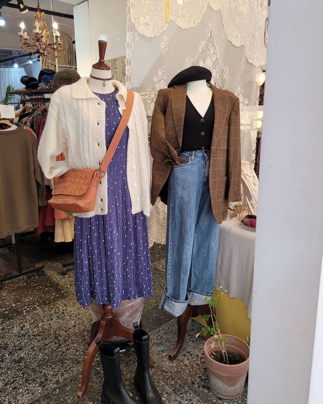 Mama Surab: Vintage & Antique Shop in Busan | NOL World
