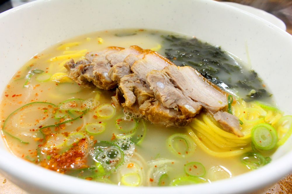 Jeju's Favorite Local Dish, Meat Noodle Soup | NOL World (interpark global)